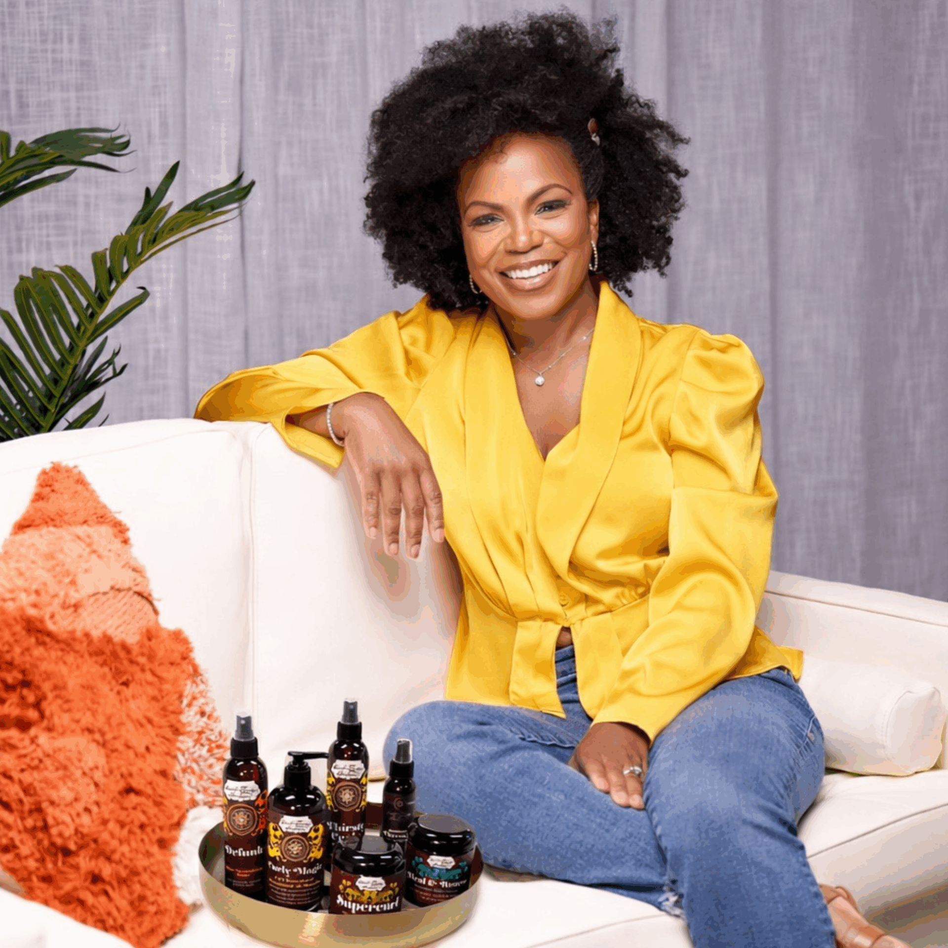 Sisterhood Is Power: Celebrating the Women Who Lift Us Higher - Chat Box